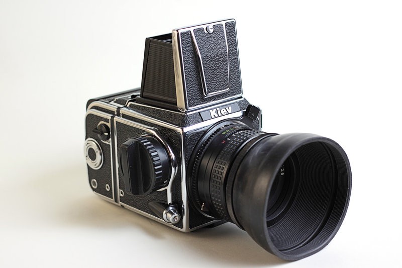 Interphoto - Used 120 Cameras - Kiev 88 with lenses